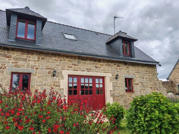 Ensemble Longère + Maison - Piscine Chauffée - Bretagne Sud. Morbihan - Baud