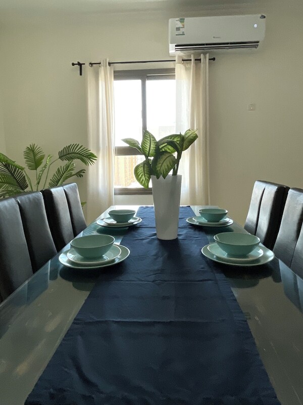 New Family Ready 2-bedroom Apartment With Wifi & Ac In Madinah Al-munawarah - Medina