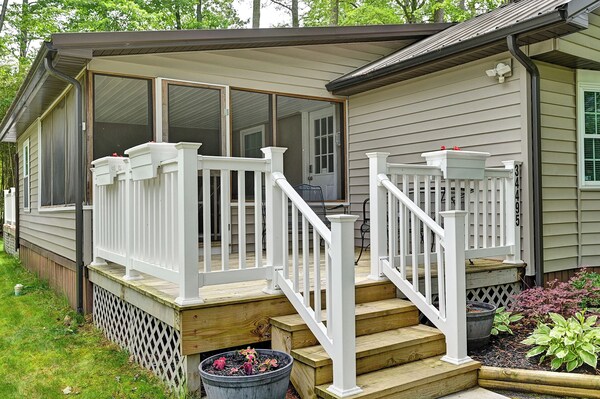 Charming Coastal Cottage  2bd Home Just 10 Mins To Bethany Beach, Free Wifi, Bikes, Quiet Neighborhood! - 貝瑟尼灘