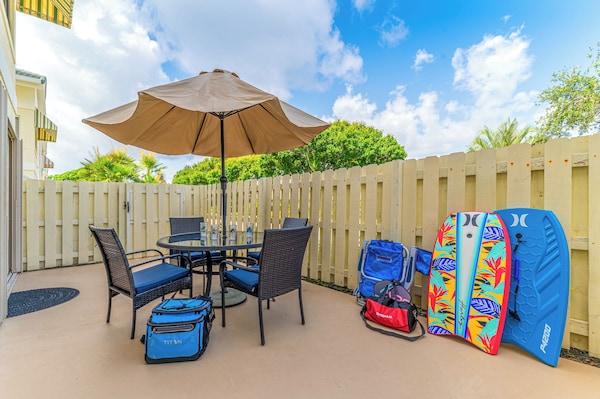 Juprent's - Posh Paradise - 2bed/2bath -Jupiter - Beach Pool - Jupiter, FL