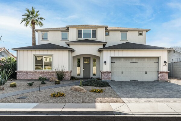 Scottsdale Stunner - Luxe Stay Near Old Town - Paradise Valley, AZ