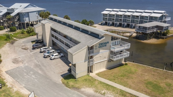 King Bed Pet Friendly Waterfront - Cedar Key, FL