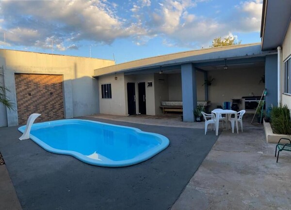 Junior'house Large House For Your Family, With Swimming Pool And Barbecue. - Foz do Iguaçu