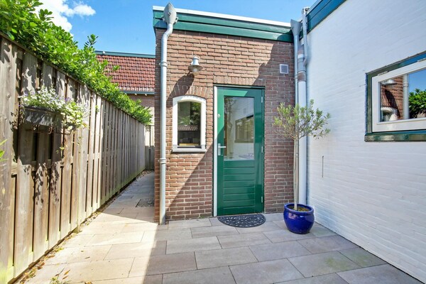 Vacation Home Near The Beach And The Cities Of Amsterdam And Haarlem. - Wijk aan Zee