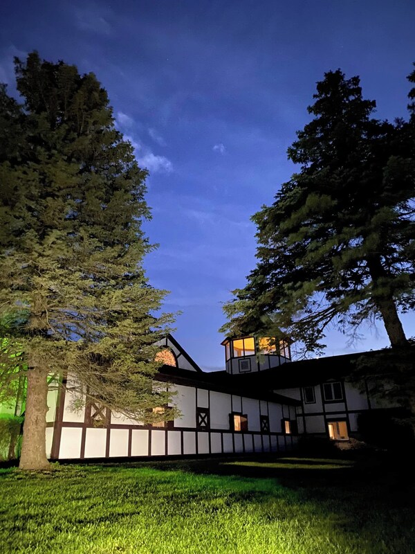 Horse Lovers Paradise With 2 Bedrooms And Wifi, Ac In Lake Geneva - Lake Geneva, WI