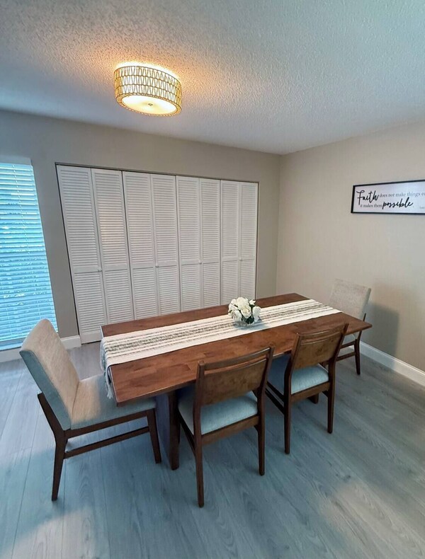 Charming 2 Br Condo With Golf Course Views In North Tampa Area! - Land O' Lakes, FL