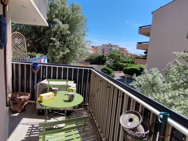 Appartement T3 Avec Climatisation Et Parking, Proche Plage, 4 Pers, Narbonne-plage - Saint-Pierre-la-Mer