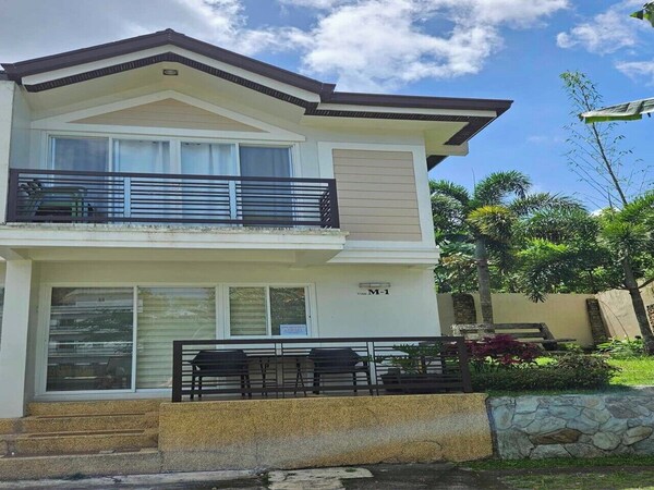 Charming 2-bedroom Villa In Lovely Tagaytay City With Pool - Tagaytay