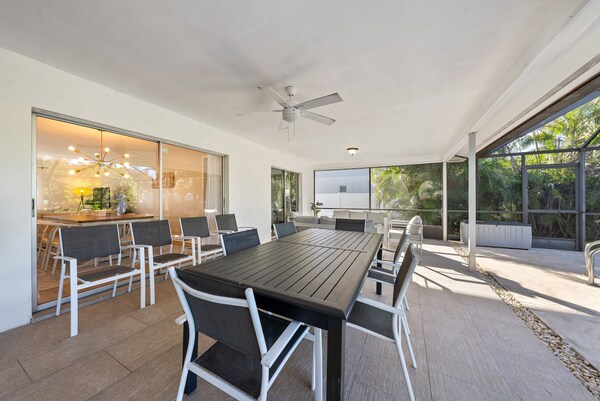 New Listing Discount! Tropical Bliss - Heated Pool, 5 Miles To Vanderbilt Beach! - Bonita Springs, FL