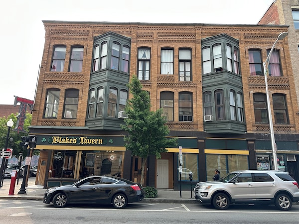 Chic 1-bedroom Apartment With Wifi, Ac In Phenomenal Providence - Rhode Island