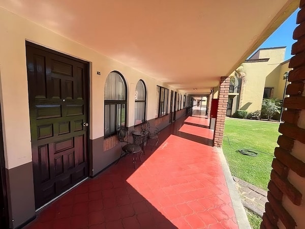 Hotel Villa Capri, 1 Cama Triple 4 Huéspedes - Morelia