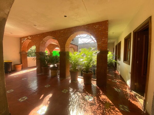 Loft For Executives/students, Furnished And Equipped, Internet, Cable - Guadalupe, Mexico