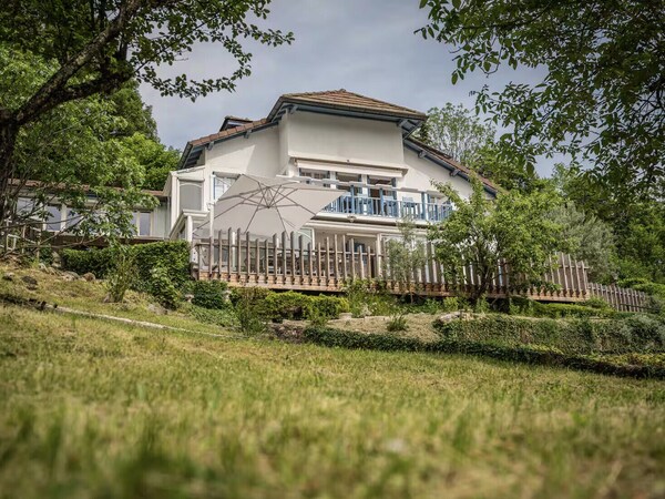 Venez Chez Vous La Maison Bleue - Meer van Annecy