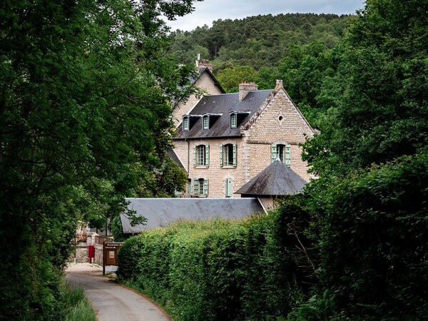 Casa Rural Acogedora Con Wi-fi, Sauna, Cercana A Actividades Naturales - Saint-Léonard-des-Bois