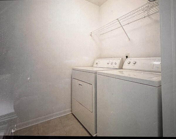 Charming 2-bedroom Townhome In Beautiful Riverview With Wifi, Ac - 리버뷰