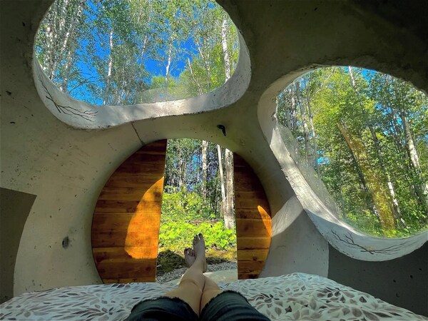 Glacier Glamp Stargazer Tube Tent - Montana