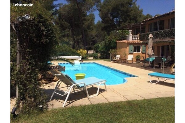 Studio In Residence With Swimming Pool And Small Garden - Cassis