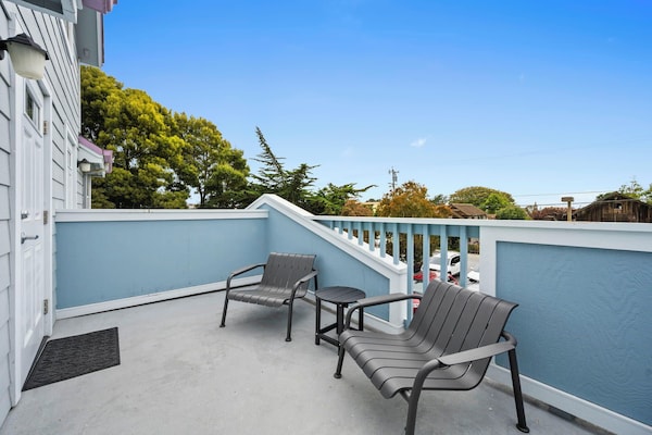 Miramar Penthouse  Coastal Elegance In The Heart Of Half Moon Bay - Half Moon Bay, CA