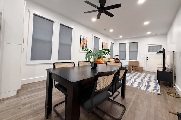 Modern Cargo District Gem | Walk To Shops & Downtown | King Bed - Wilmington, NC