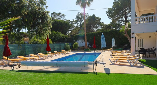 Huge Villa, Close To  Beach,  Pool,  Billiards, Cinema, Exercise,  Wifi, Parking - Vilamoura
