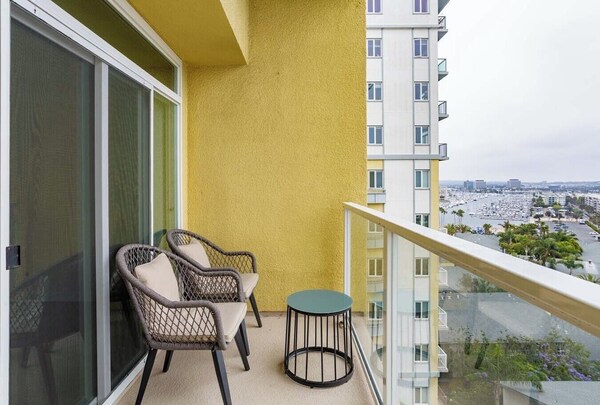 Marina Edge, Bright 1bd 1ba Condo By The Beach. - El Segundo, CA