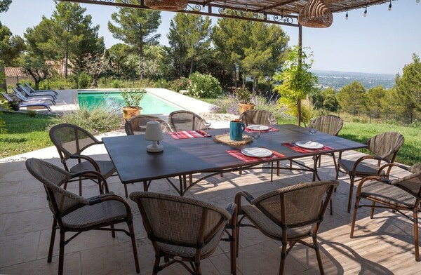 Beautiful Provencal Villa With Swimming Pool - L'Isle-sur-la-Sorgue