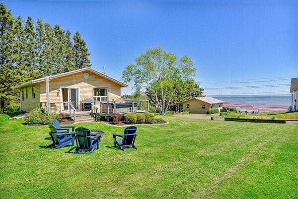 Waterfront Cottage Beach Access - Charlottetown