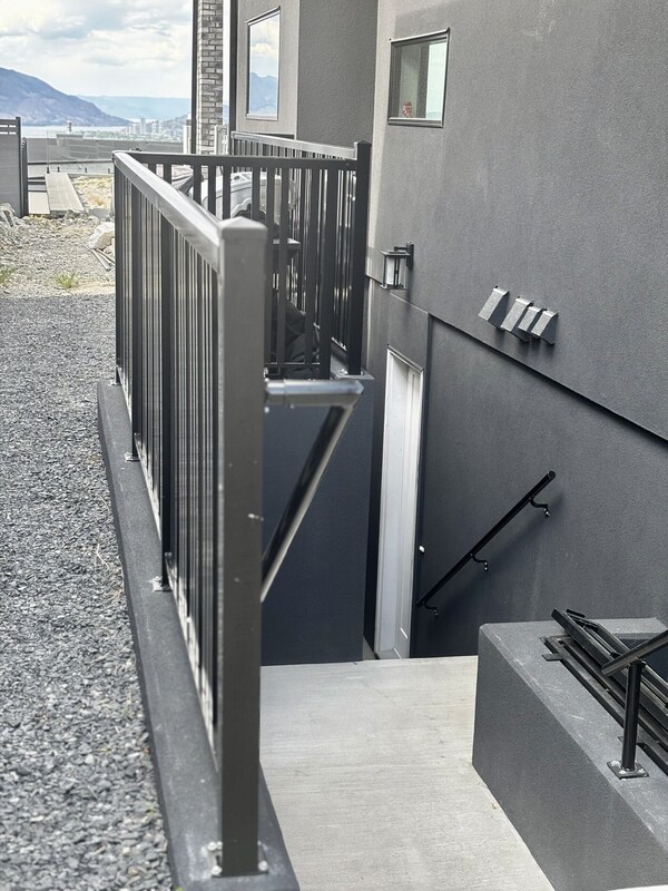 Hilltop Vistas Kelowna - Retreat With Lake & Mountain View Near Wineries, Trails - Kelowna