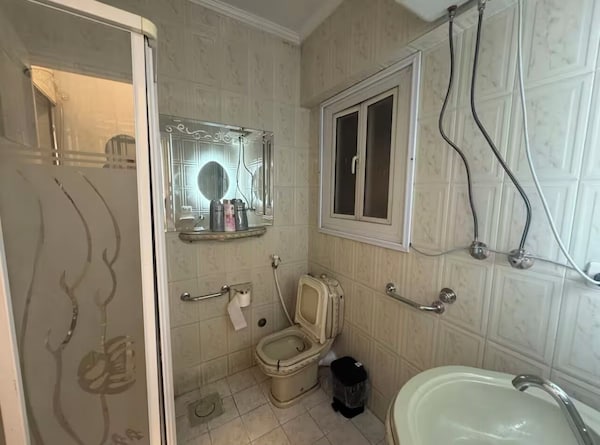 Charming 1-bedroom Apartment In Lovely Alexandria With Wifi, Ac - Alexandria