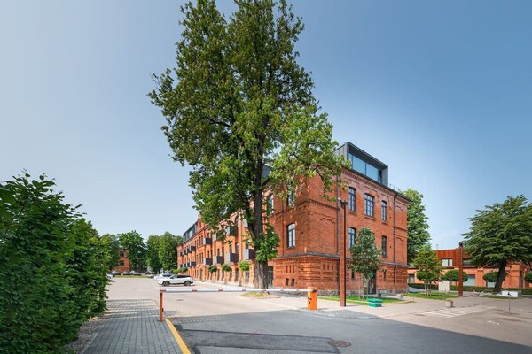 Shanti Barracks Apartment 3 By Polo Apartments - Kaunas