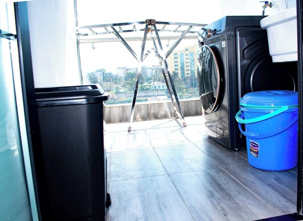 Staroom Charm, 2-bedroom Apartment In Welcoming Kilimani, Nairobi With Wifi, Gym - 나이로비