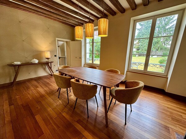 A 200 Mètres Du Château, Charmante Maison Familiale Avec Dépendance Et Jardin - Fontainebleau
