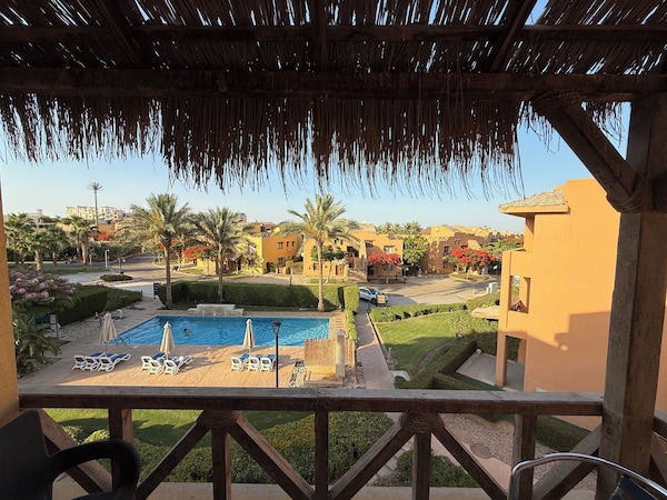 Luxury Pool View / 2br Retreat - Egipto