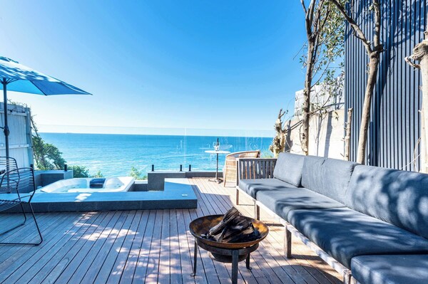 The Bondi Clifftop Prime Waterfront With Jacuzzi And Parking - Bondi Beach
