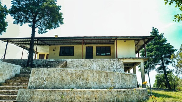 Hill Top Cottage - 2bhk In Mussoorie By Homeyhuts - Uttarakhand