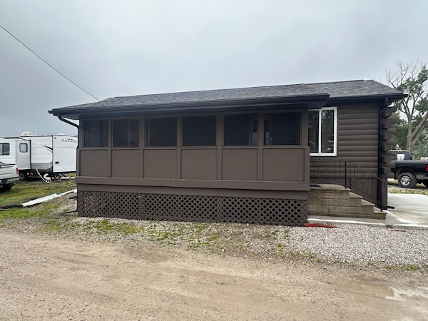 Charming Cabin  At Magee East Marina & Campground - Lake Erie, PA