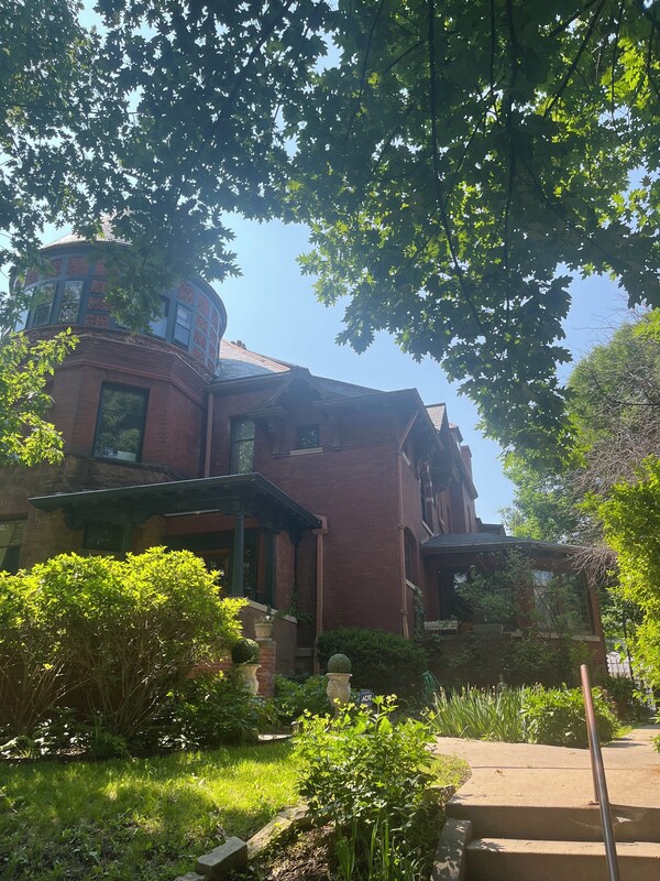 Historic Victorian - 2 Beds, 3 Room Apartment With Wifi, Ac In Marvelous Lincoln - Lincoln, NE