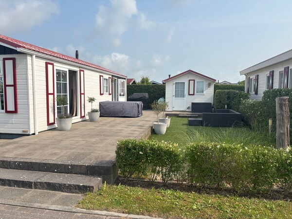 Cozy Chalet In Zelland - Westkapelle