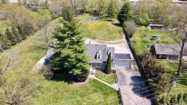 Peaceful Dog Friendly Garden Unit Of A Single Family Home-3 Separate Units - Bartlett, IL