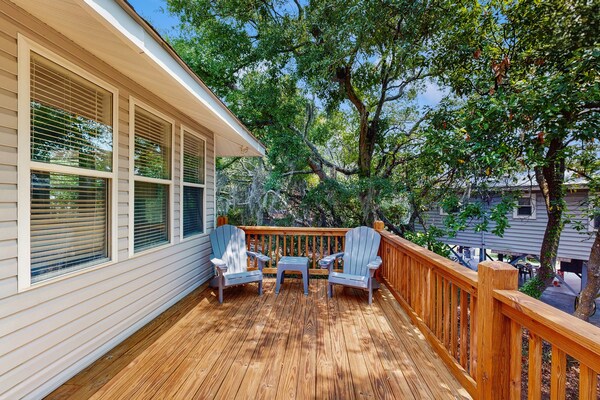 Serene Home With Outdoor Deck, Close To Beach Access And Attractions - Edisto Beach State Park, Edisto Island