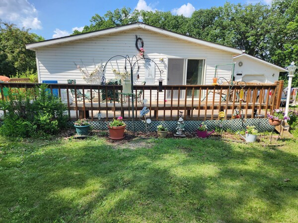 Spacious 3-bedroom House On Birchwood Golf Course One Mile North  Pelican Rapids - Maplewood State Park, Pelican Rapids