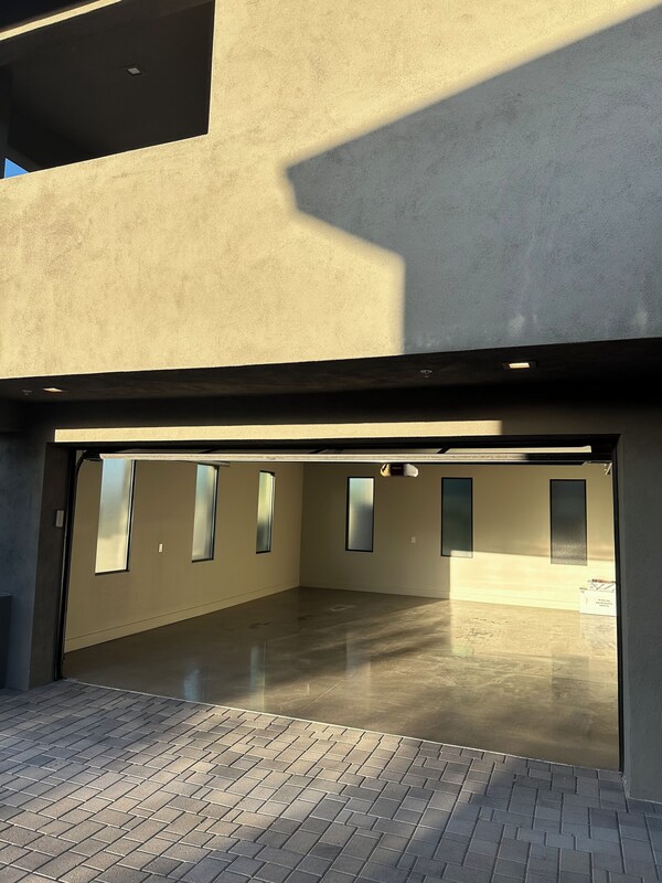 Modern Home 2 Min Walk To Town Center With Garage! - Cave Creek, AZ