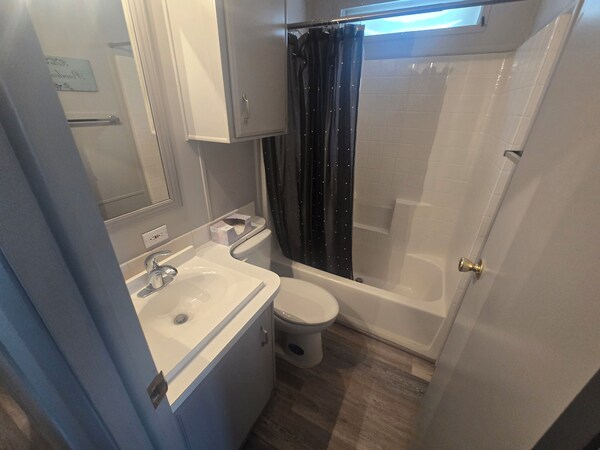 Cozy 1-bedroom Home W/ Free Wifi, Ac In Welcoming Greenfield Village In Mesa 55+ - Mesa, AZ