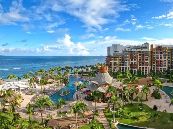 Luxury Suite At Villa Del Palmar Cancun  Your Caribbean Escape Awaits - Cancún