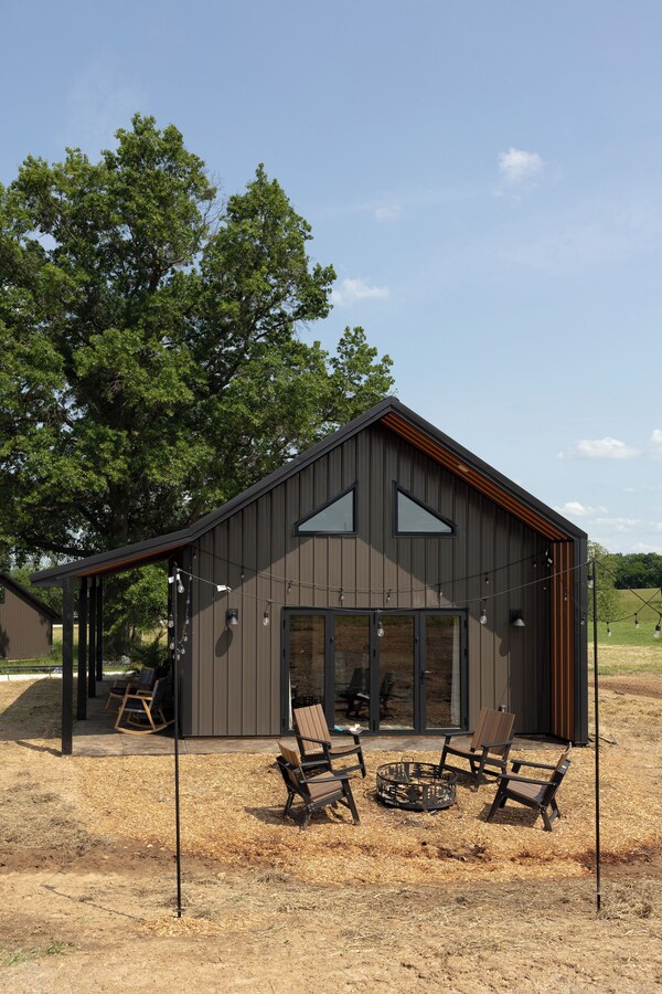 Stockton Lake Dam Cabin Near Crabtree Cove. Less Than 0.25 Miles From The Lake - Stockton Lake, MO