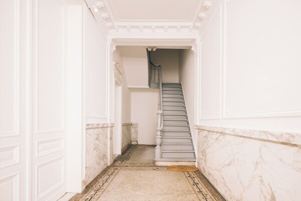James At12 - Renovated Luxury Apartment Downtown Antwerp - Antwerpen