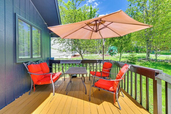 Walk To Lake Carobeth: Gem In Pocono Country Place - Tobyhanna, PA
