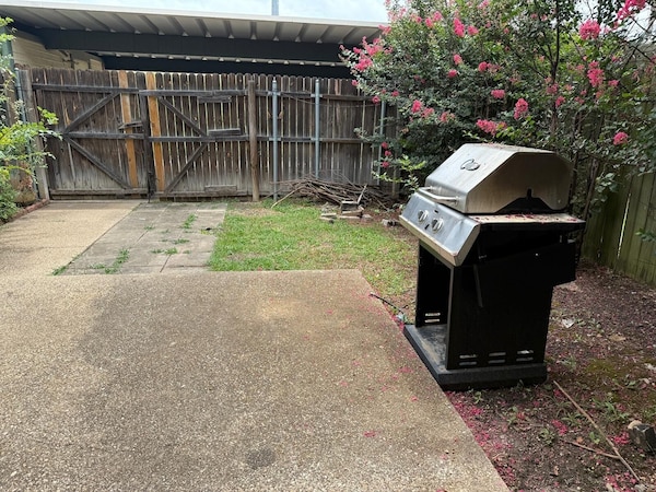 Spacious 2 Bedroom House | Everything Within 4 Mins Drive - Plano, TX