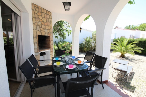 Villa In Empuriabrava Nahe Sandstrand - Empuriabrava
