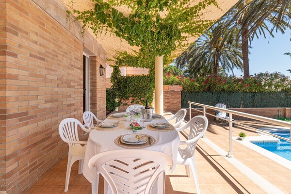 Villa In Empuriabrava Mit Privatem Pool - Empuriabrava